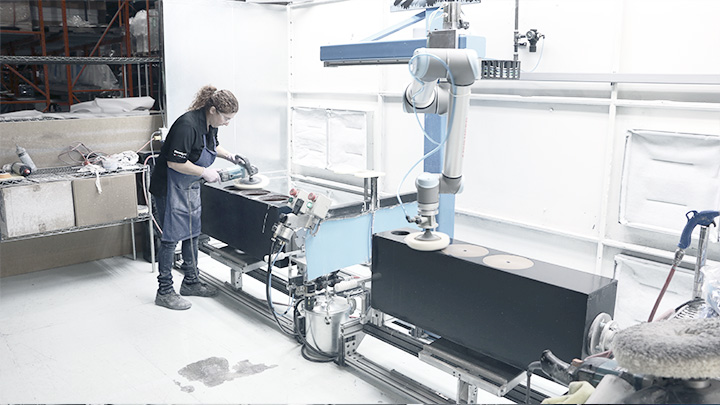 Paradigm Electronics indfører samarbejdende robotter