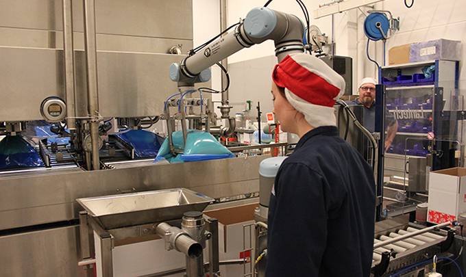 UR10 boosts production with robotics, Orkla Foods