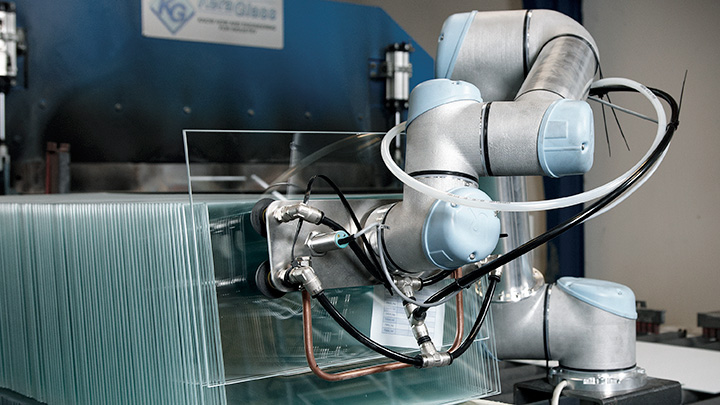 Robots provide glass manufacturer a competitive edge